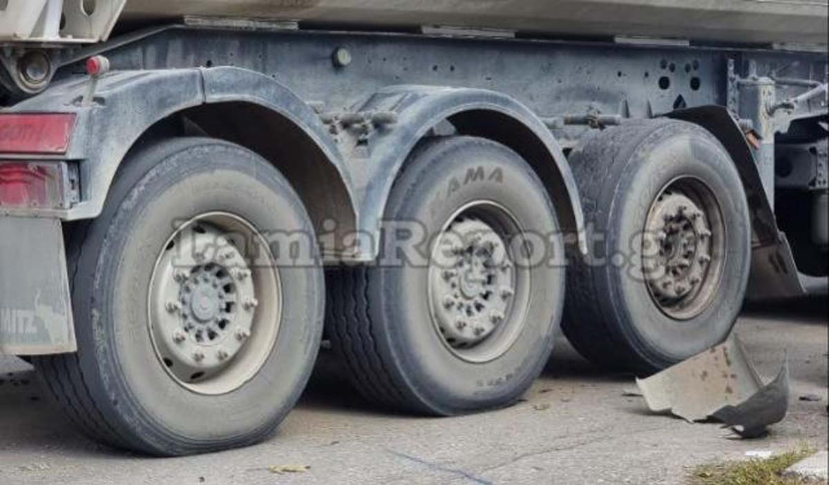 Λαμία: Τρόμος από λάστιχο φορτηγού που έσκασε στη μέση του δρόμου ...