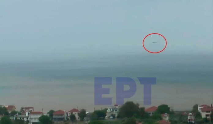 Βίντεο ντοκουμέντο: Η στιγμή που έπεσε το ελικόπτερο σε παραλία της ...