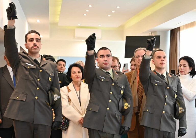 Εικόνες από την ορκωμοσία Νέων Ανθυπολοχαγών Διερμηνέων - Lawandorder.gr