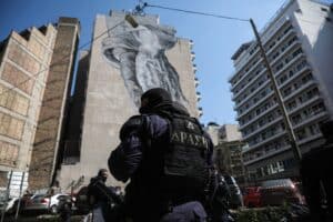 Τι επιτρέπεται και τι όχι βάσει νόμου να κάνει η Αστυνομία: 49 ...