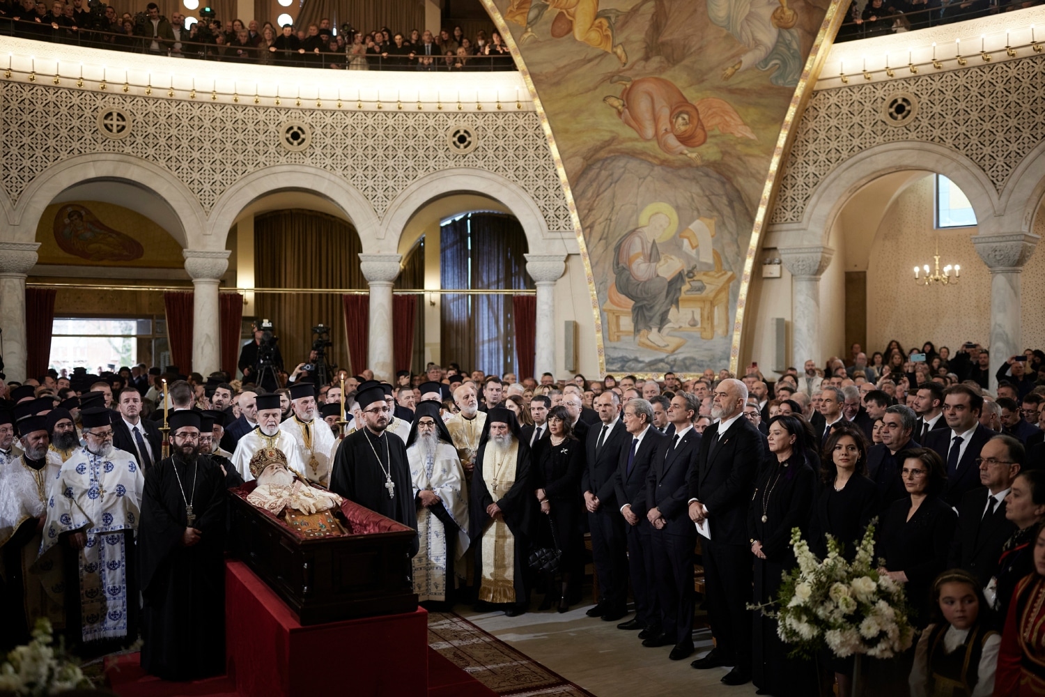 Ετάφη ο μακαριστός Αναστάσιος - Σε κλίμα συγκίνησης η κηδεία του ...