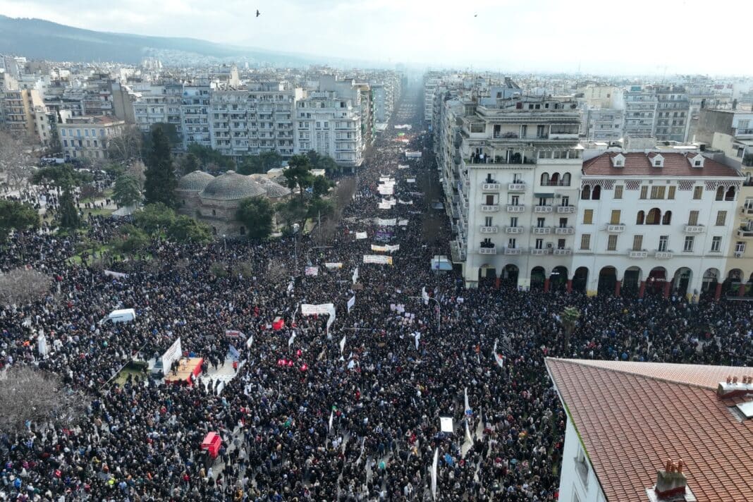 Συλλαλητήριο για τα Τέμπη: «Πλημμύρισαν» οι δρόμοι και στη Θεσσαλονίκη ...